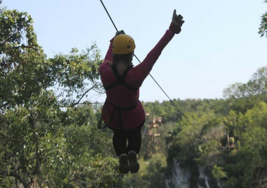 Zip lining near Tampa Bay