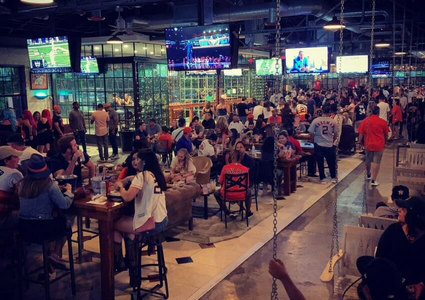 6 Best Sports Bars in EaDo | UNATION