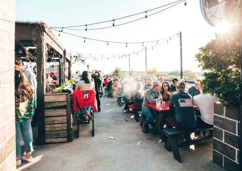 5+ Best Patios at Lower Greenville Restaurants | UNATION