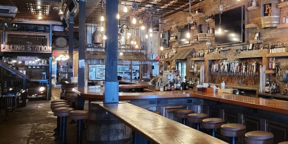 5+ Best Bars in St Augustine for Bar Hopping | UNATION